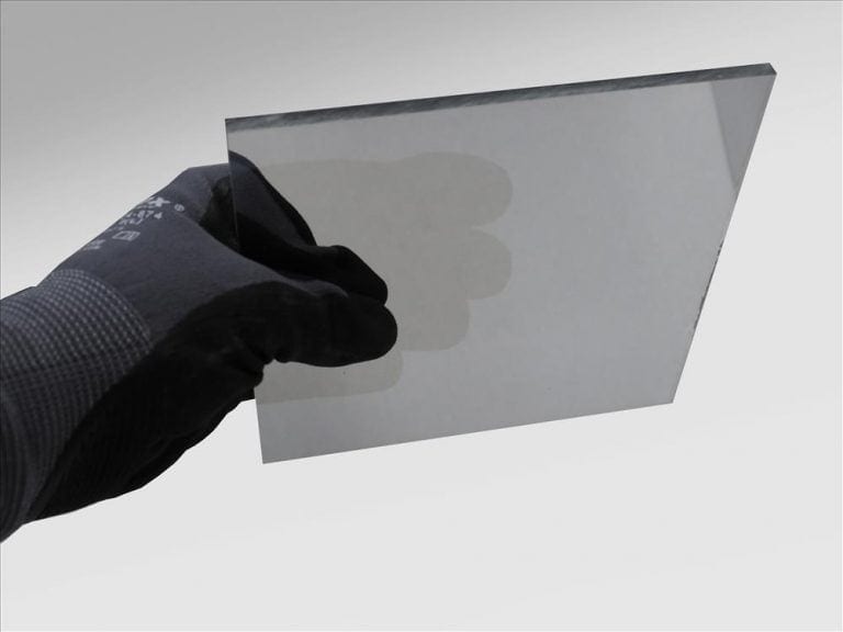 How To Detect A Two Way Mirror [Fingernail Test]