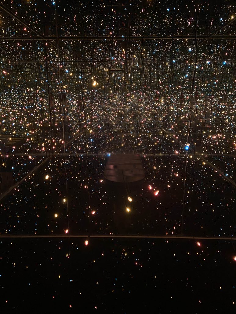 Yayoi Kusama - Fireflies on the Water Exhibit