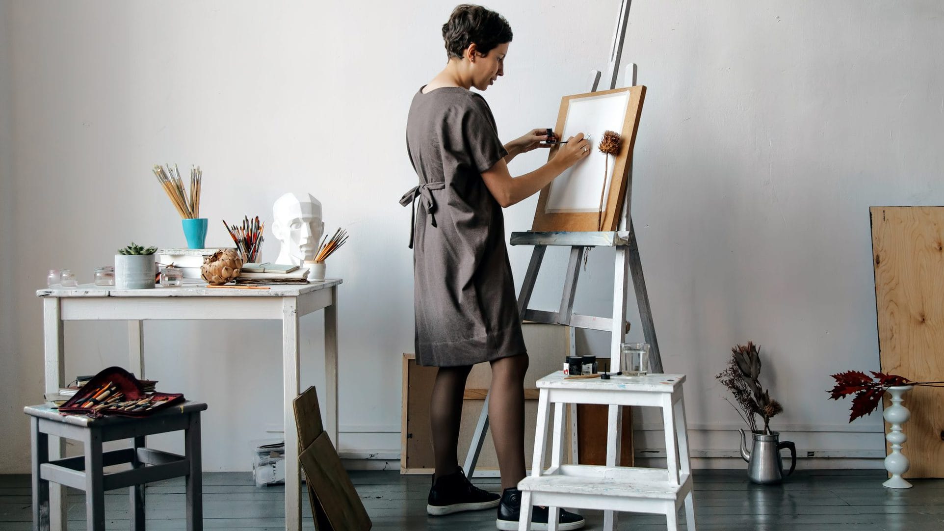 How to Paint a Frame