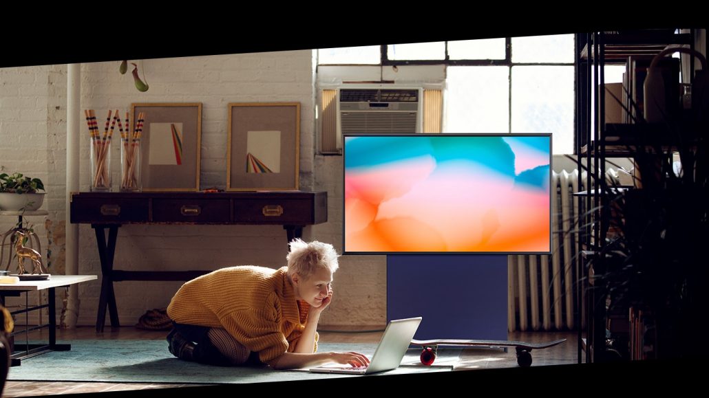 Samsung Sero TV Review - Is a Rotating TV Really Worth It?