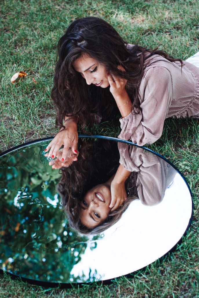 8 Ways to Use Mirrors in Photography | Two Way Mirrors